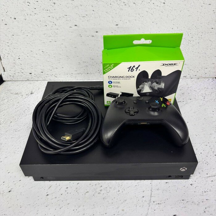 Игровая приставка Microsoft Xbox One X