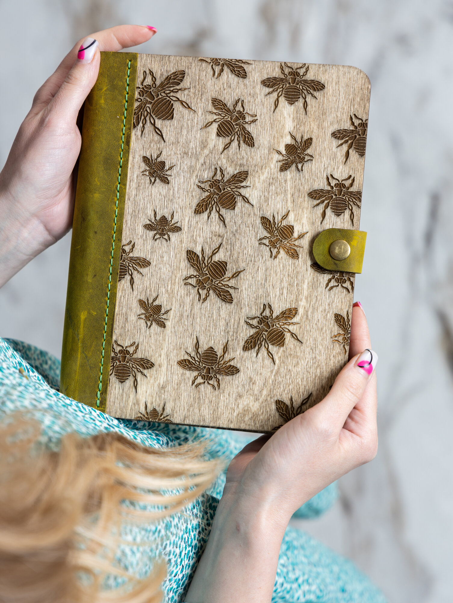 Блокнот из дерева с переплетом из натуральной кожи 80 крафтовых листов