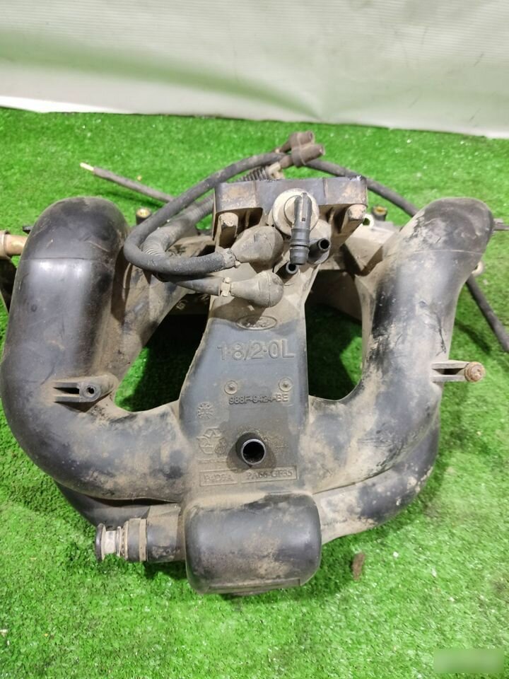 Коллектор впускной от Mazda Tribute двс 2л