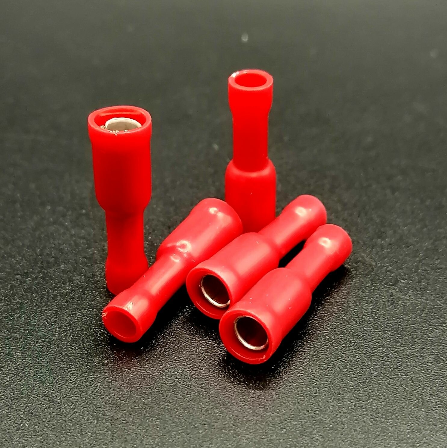 20шт Клемма круглая типа B-гнездо 4мм красное LVG1-4F SGE Taiwan