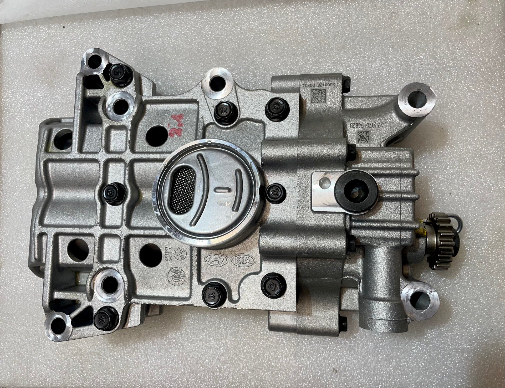 Маслонасос Hyundai-Kia 233002G400 с баланс-валами