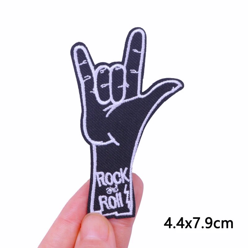 Нашивка на одежду "Rock and Roll" черная, 4.4x7.9 см, PE6596CT