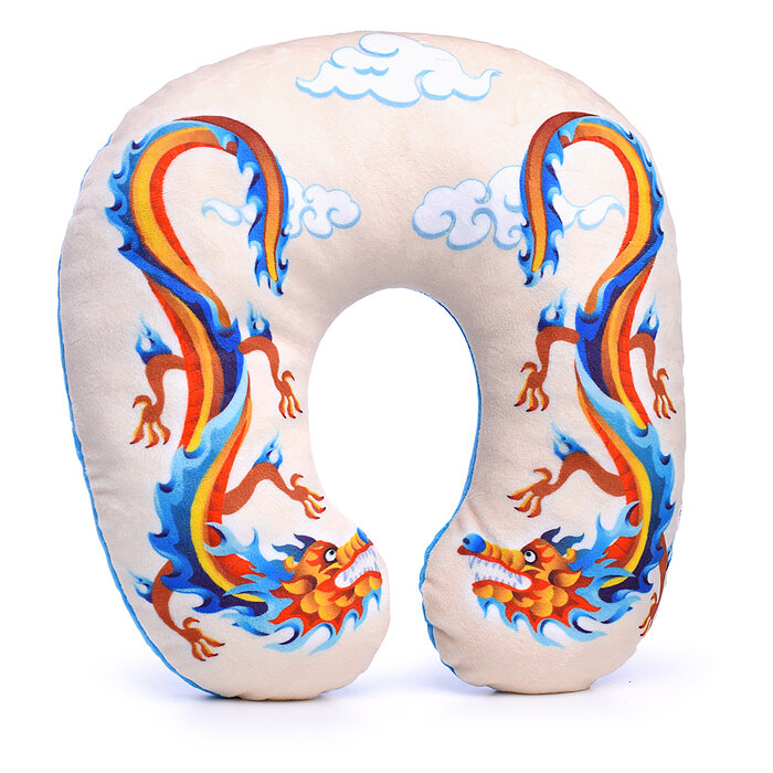Мягкая Игрушка Дорожная подушка Драконы на светлом (32см, символ года 2024) 11731, (ЗАО "Фирма Мальвина")