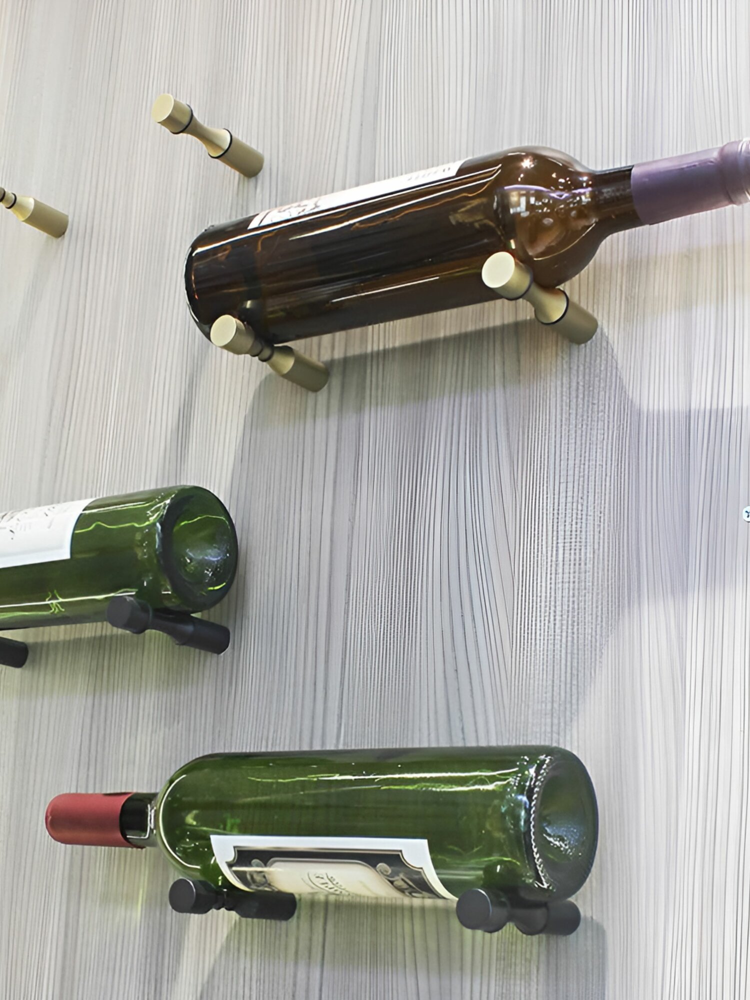 Настенный держатель для винных бутылок