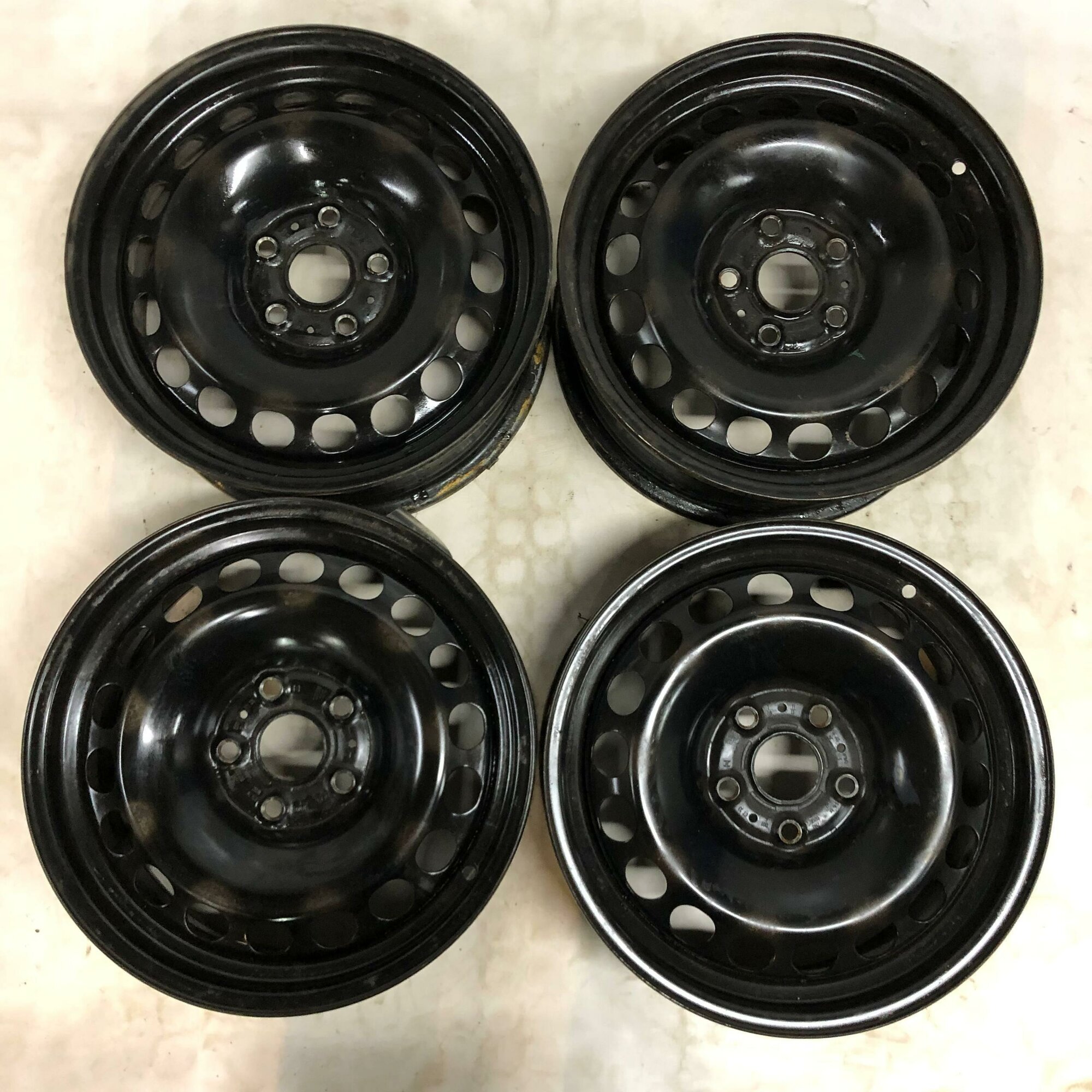 Колесные диски Штампованные 16x6.5 PCD 5x112 D57.1 ET33 (Реплика)