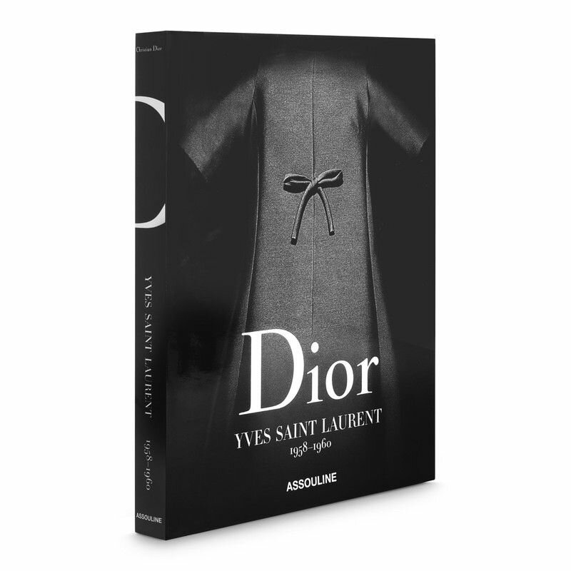 Книга Yves Saint Laurent 1958-1960 by Laurence Benaim на английском языке