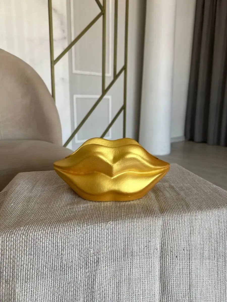 Кашпо BI BRIGHT IDEA "Ваза Губы", гипс, цвет золотистый, диаметр 10см