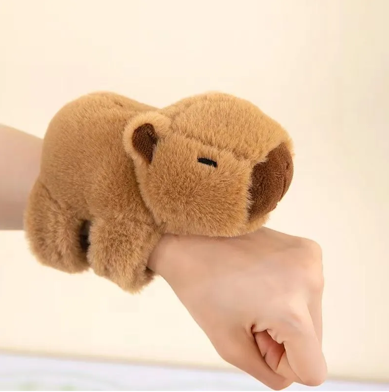 Мягкая игрушка Капибара браслет 10см