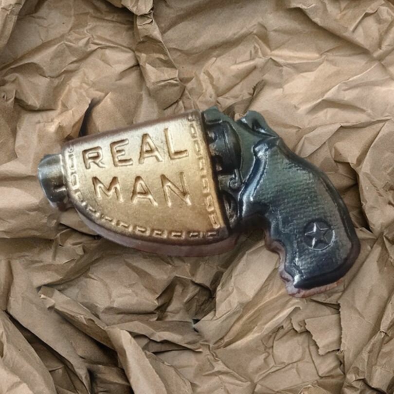 Сувенирное ароматное Мыло Milovika "Револьвер", ручная работа, 80г