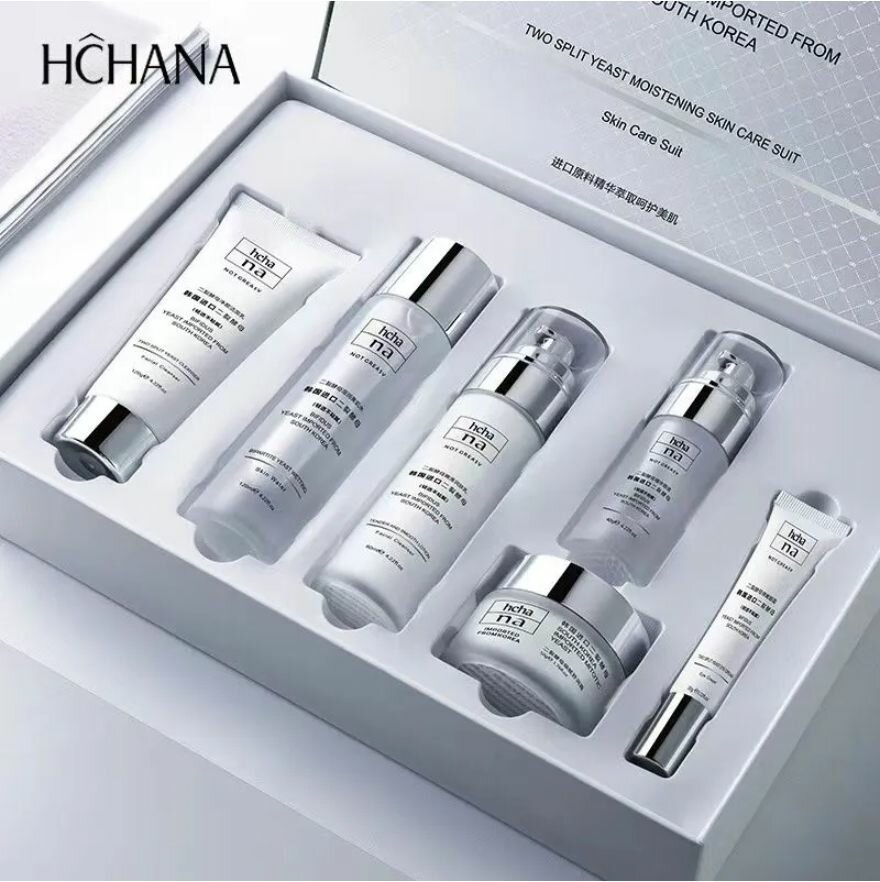 Набор косметики для ухода за кожей