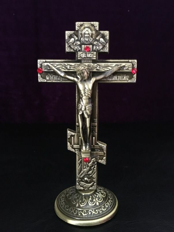 Крест-распятие настенное