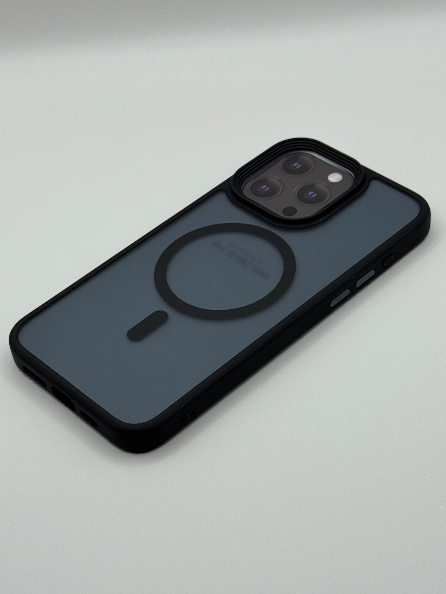 Чехол для iPhone 15 PRO MAX "soft touch", противоударный, темный