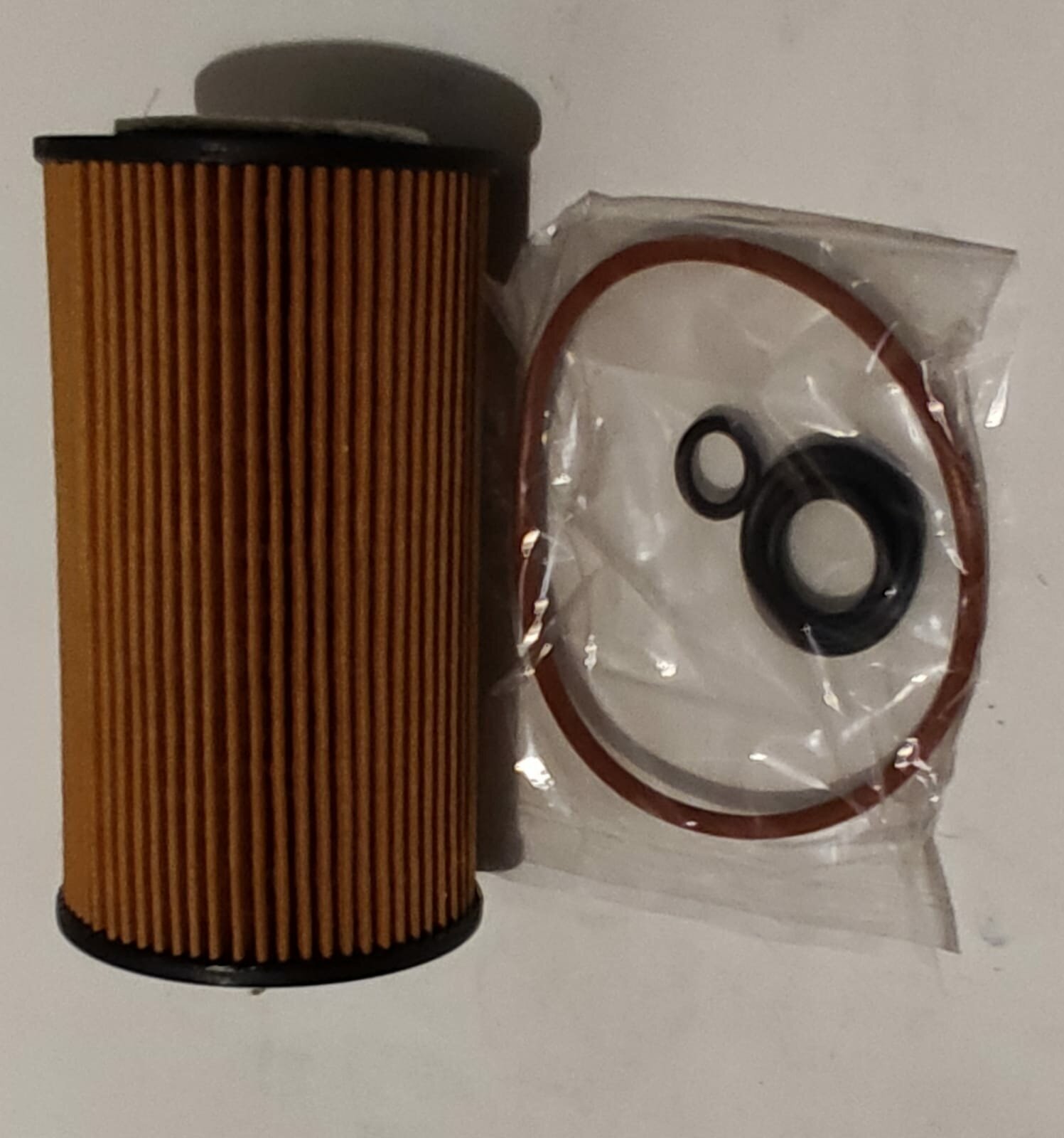 Sakura/Фильтр масляный MERCEDES 200CDI- W202, SPRINTER, VITO / JEEP: Grand Cherokee артикул: EO2623