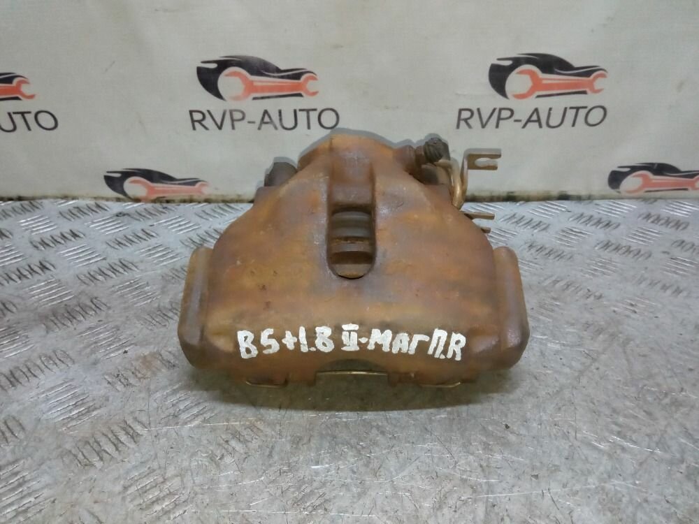 Суппорт передний правый VW Passat B5 2000-2005 8E0615124A