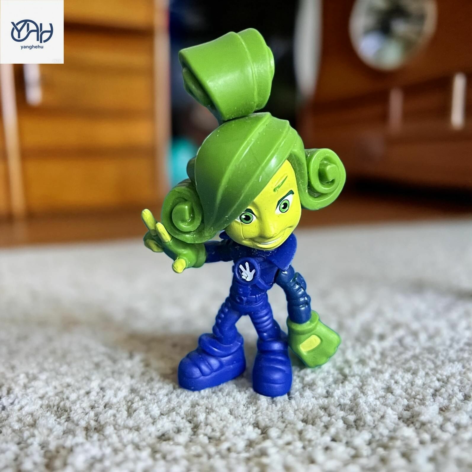 Фигурка Фиксики Папус. Игрушка из Rostic's. Светится в темноте