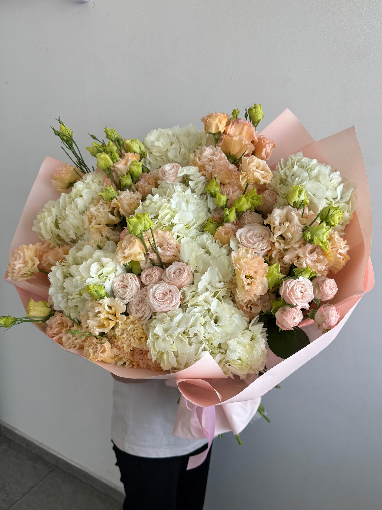 Большой авторский букет в пастельных оттенках дизайнерский — Rose-Mart