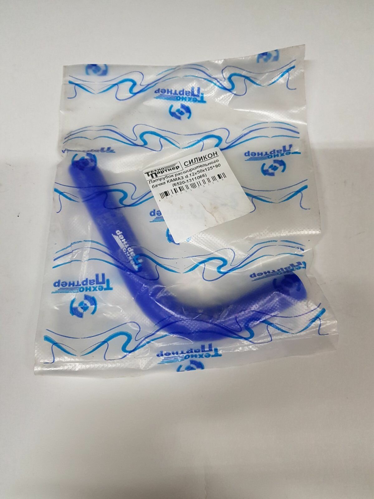 TEKHNOPARTNER 65201311066 Патрубок расширительного бачка КАМАЗ-6520 (d.12х50х125^90) силикон (Технопартнер)