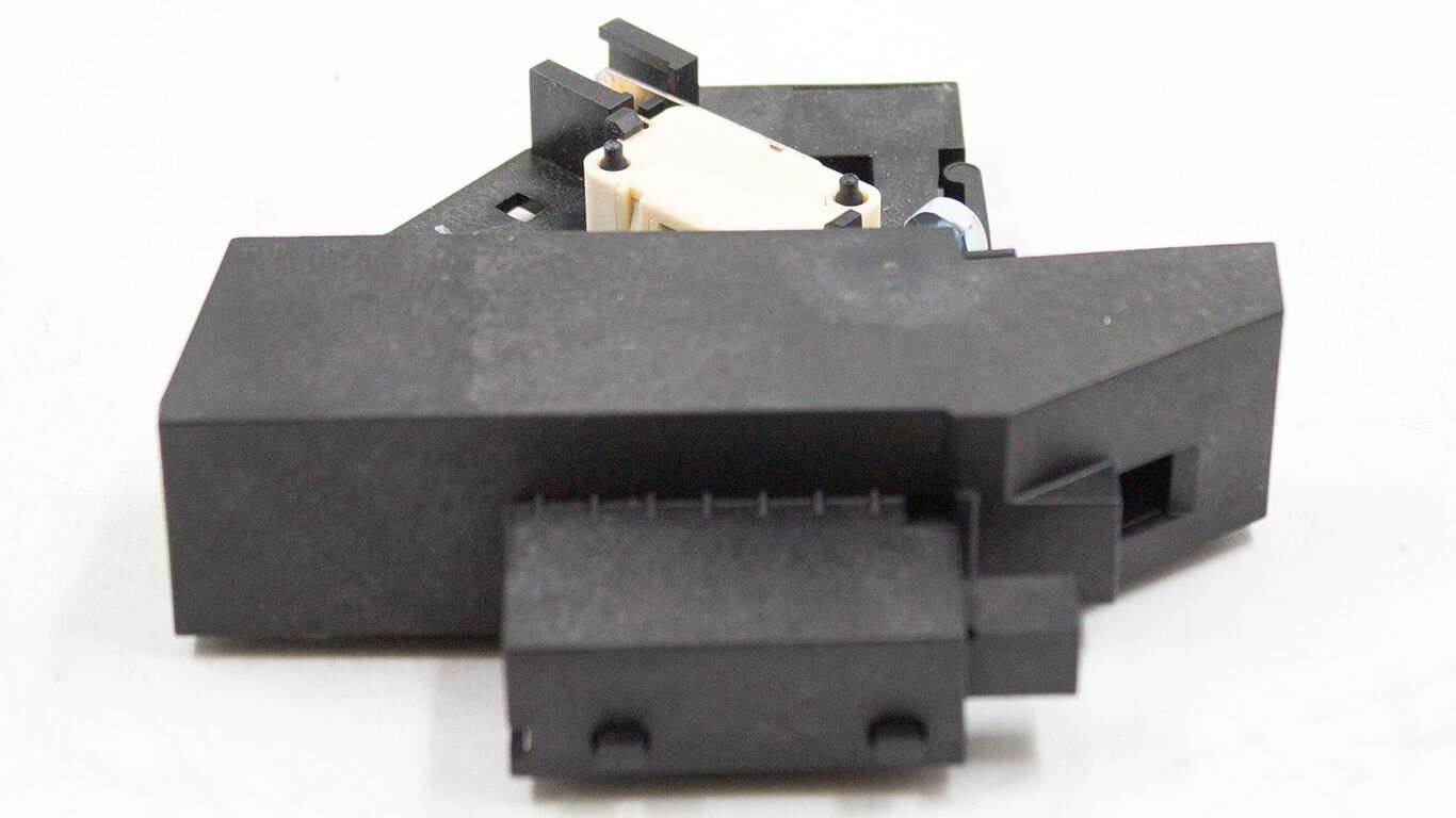 Замок (правый) для духового шкафа Miele 11444491 (11444490/2060.0502/PA66-GF25)