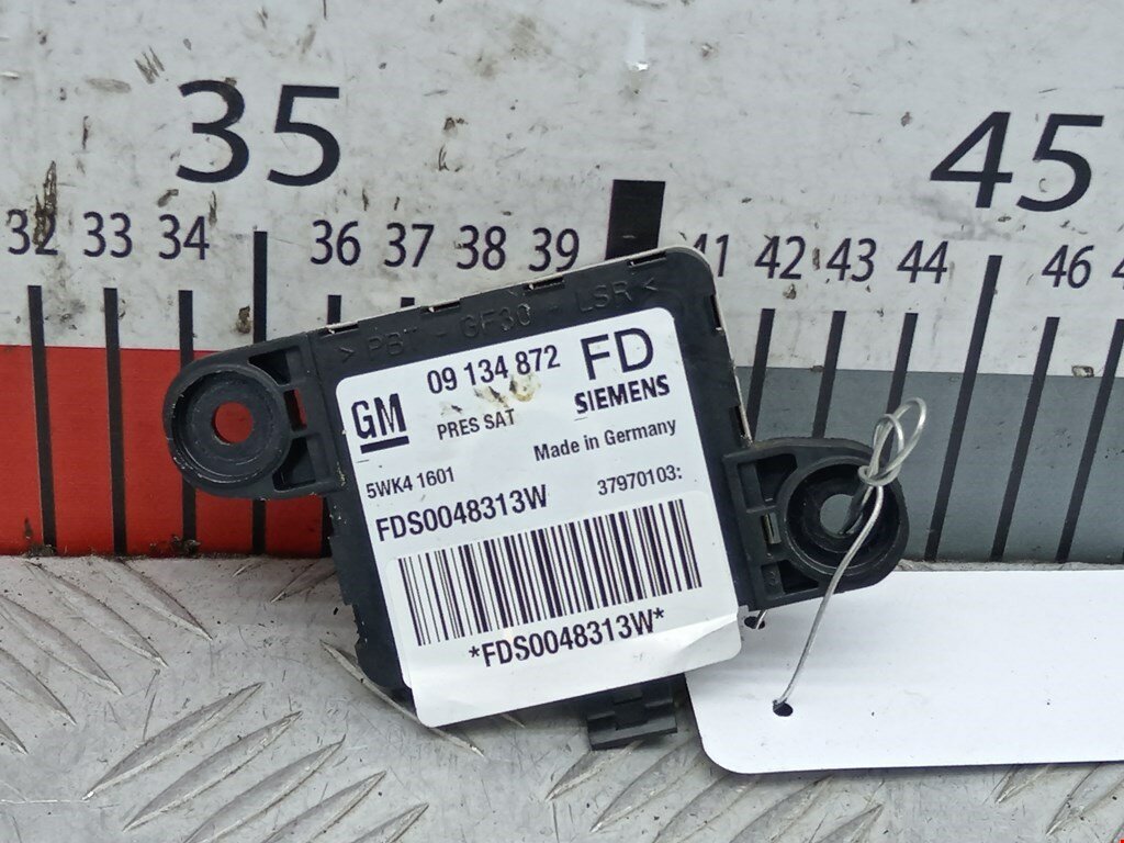 Датчик удара Opel Vectra B 24435972 арт. 2095131