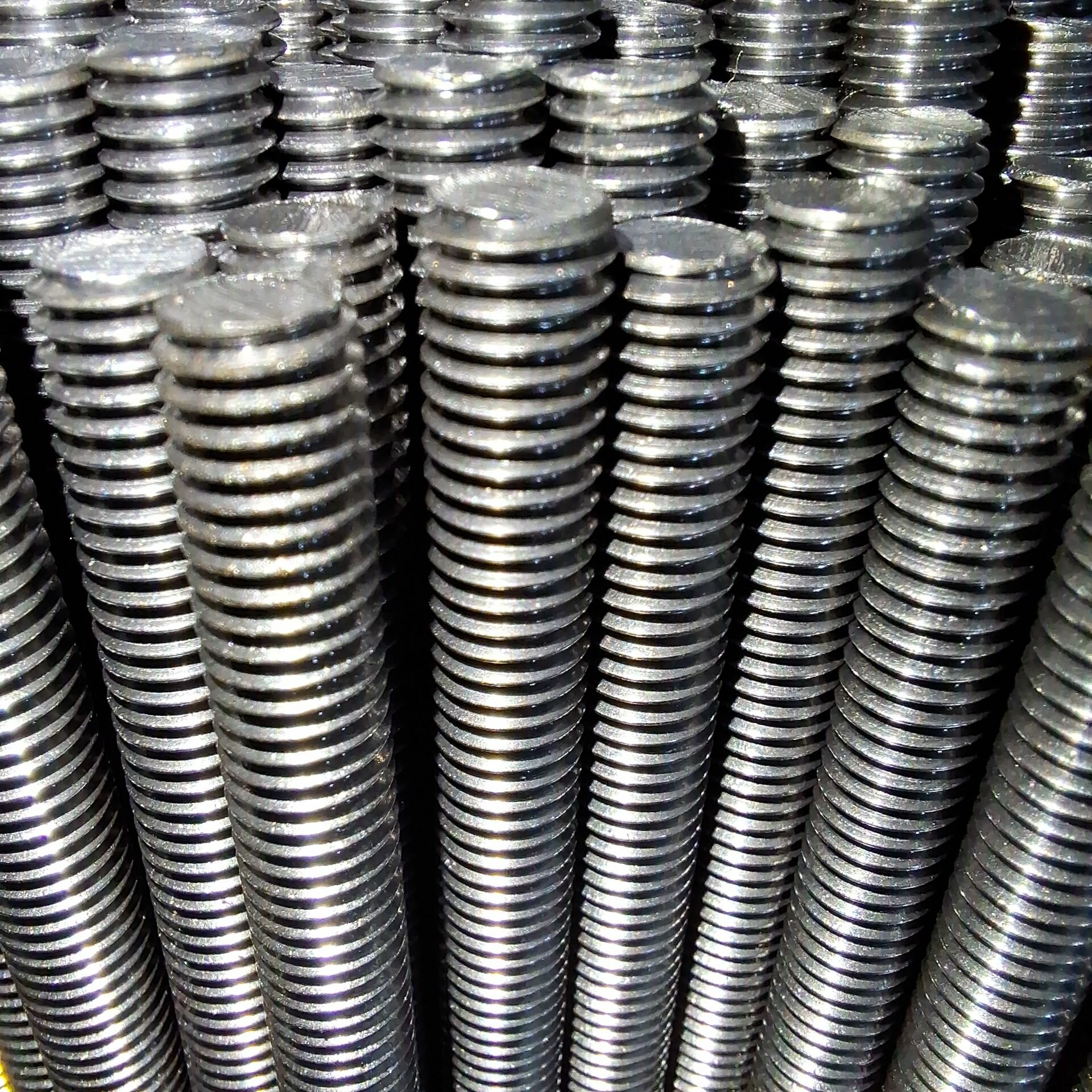 Шпилька строительная М16 х 1000 мм - 3 шт.