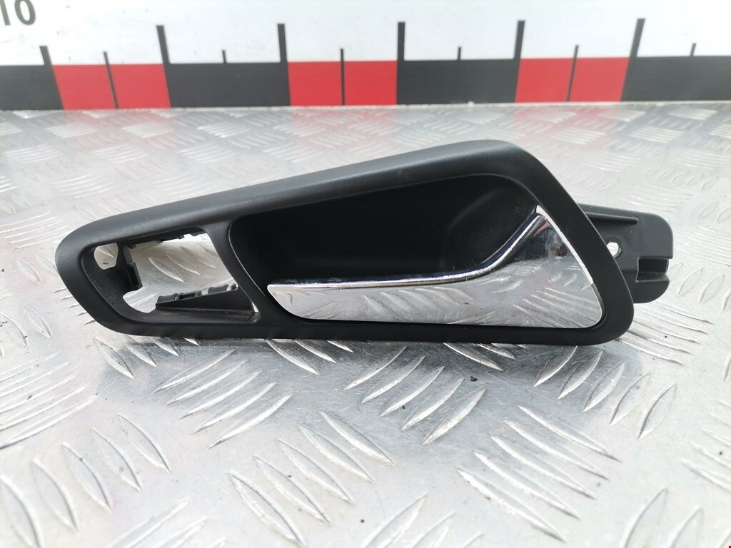 Ручка двери внутренняя передняя правая Volkswagen Passat 6 3C2837114D арт. 1659883