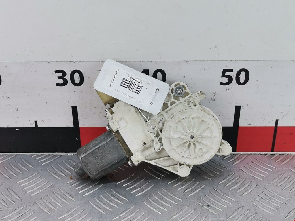 Моторчик стеклоподъемника BMW 3-Series (E90/E91/E92/E93) 834602L000 арт. 1866651