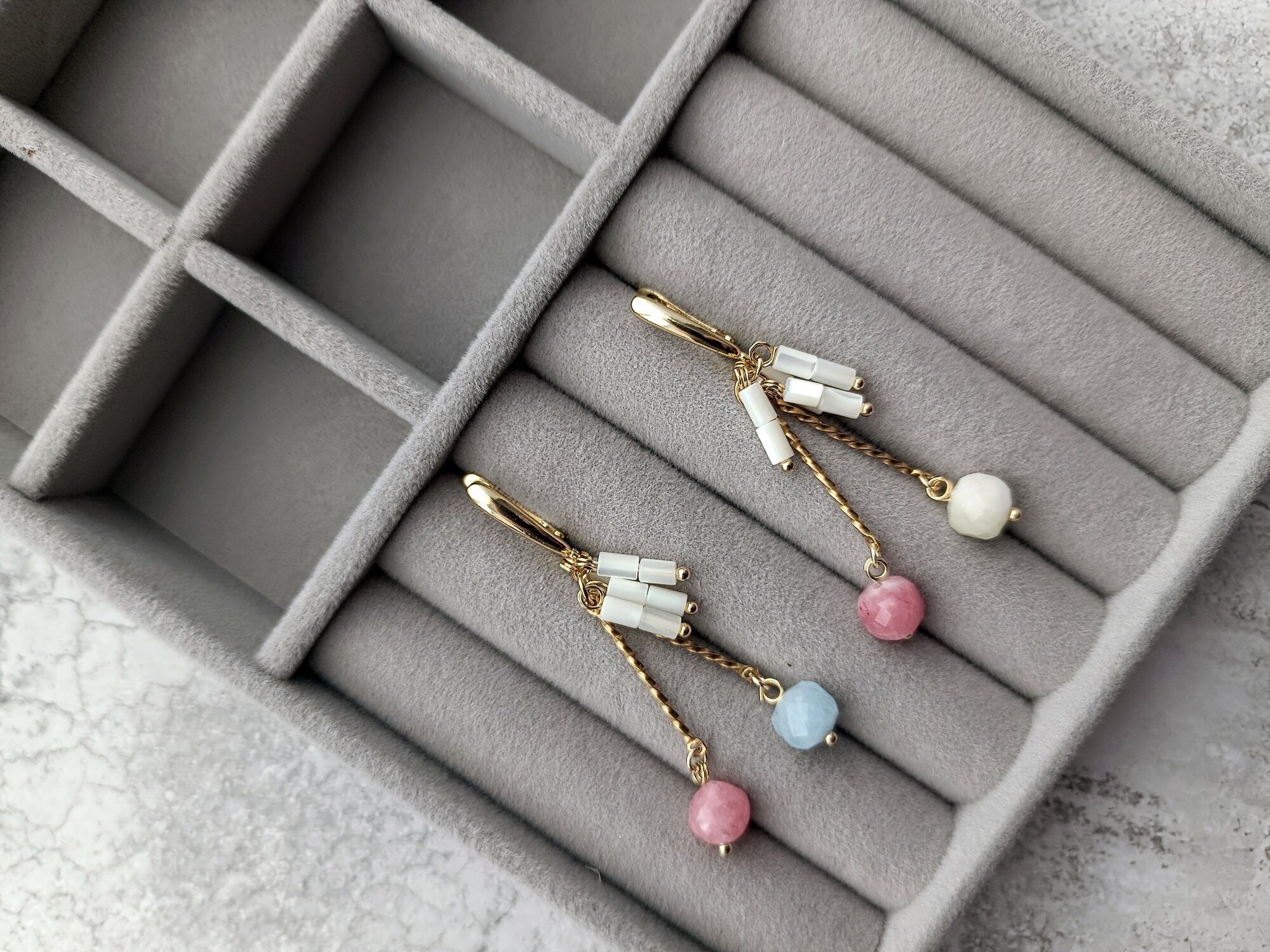 Серьги двусторонние, с подвесками, морганит, перламутр