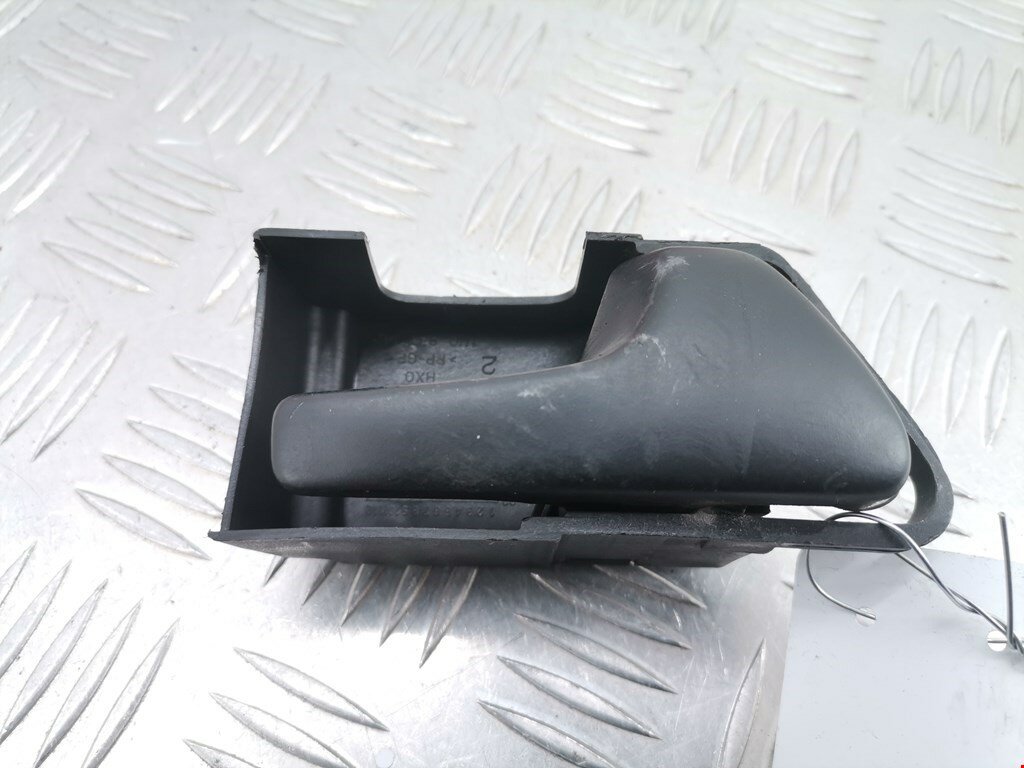 Ручка двери внутренняя передняя правая Volkswagen Golf 3 1H0837226 арт. 1668529