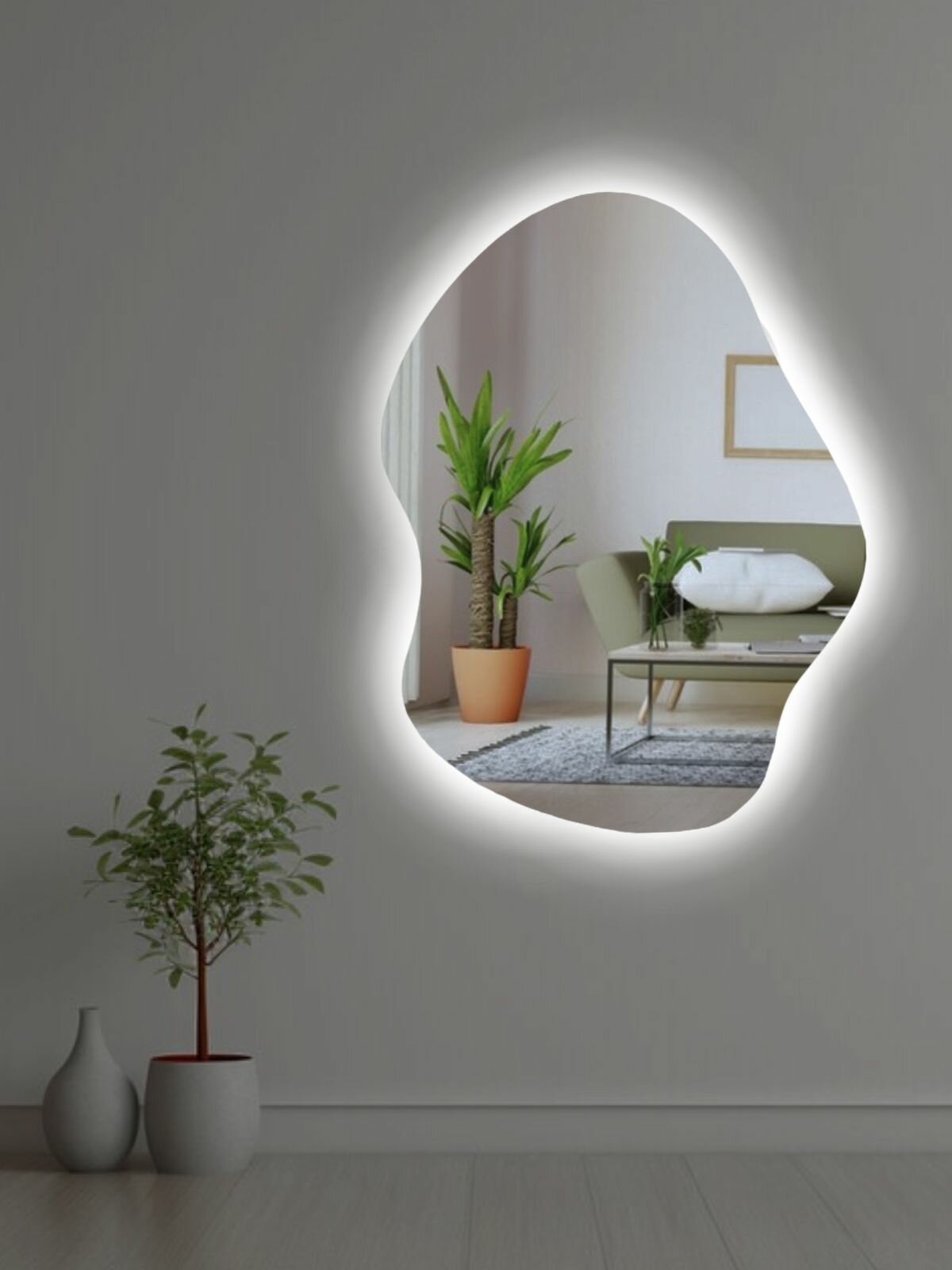 Зеркало настенное с подсветкой в ванную 70 на 90 см. фигурное без сенсора