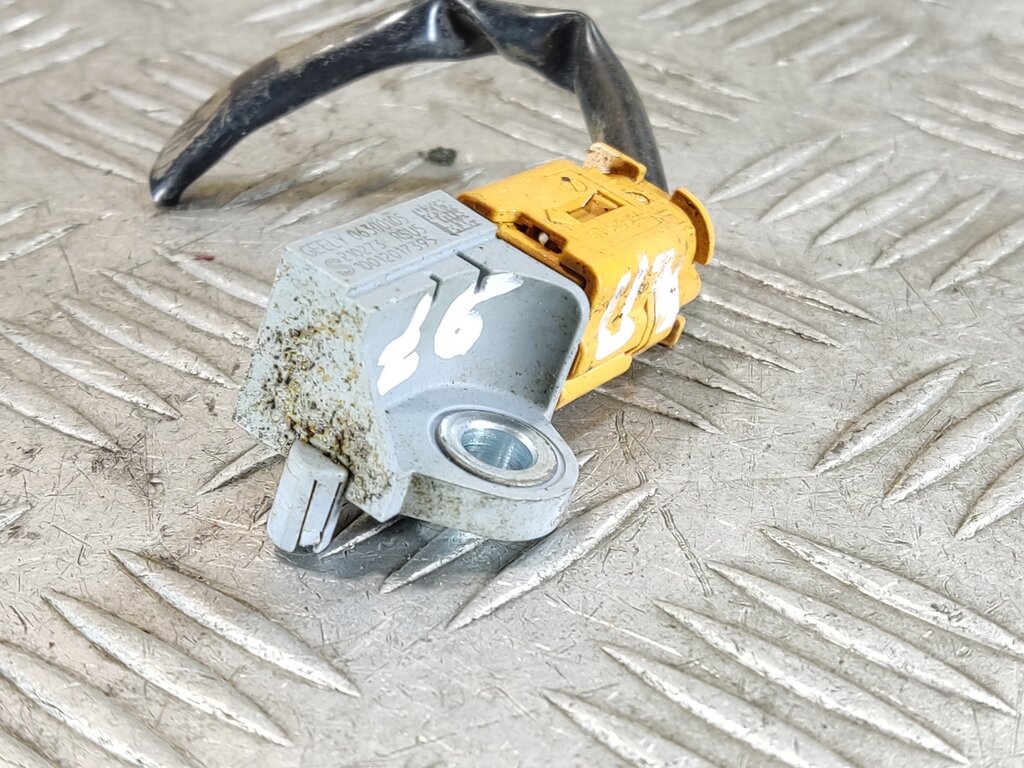 Датчик Air Bag GEELY Emgrand EC 7 1063000105