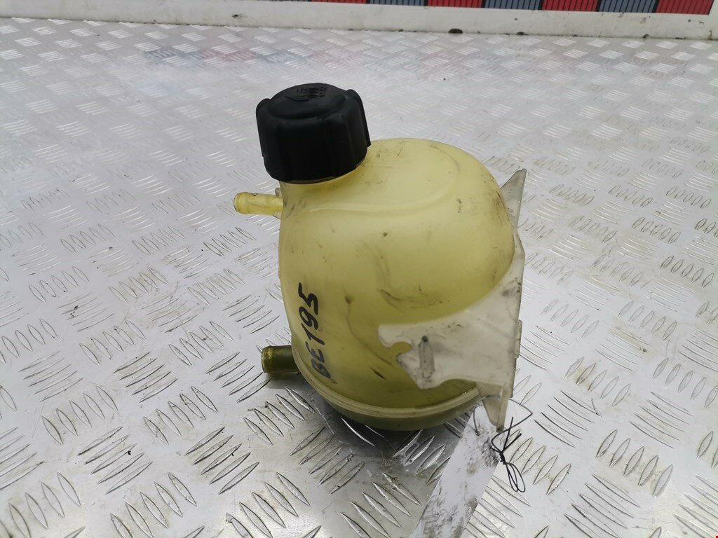 Бачок расширительный Renault Kangoo 1 7701470460 арт. 1726343