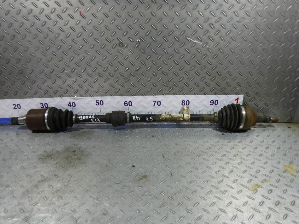 Полуось передняя правая Chery Bonus A13