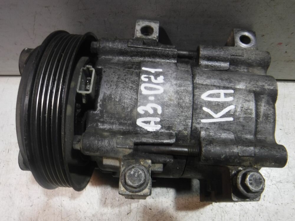 Компрессор кондиционера Ford KA 4764809