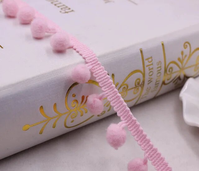 Кружевная лента с помпонами 2 ярда Розовый, pink