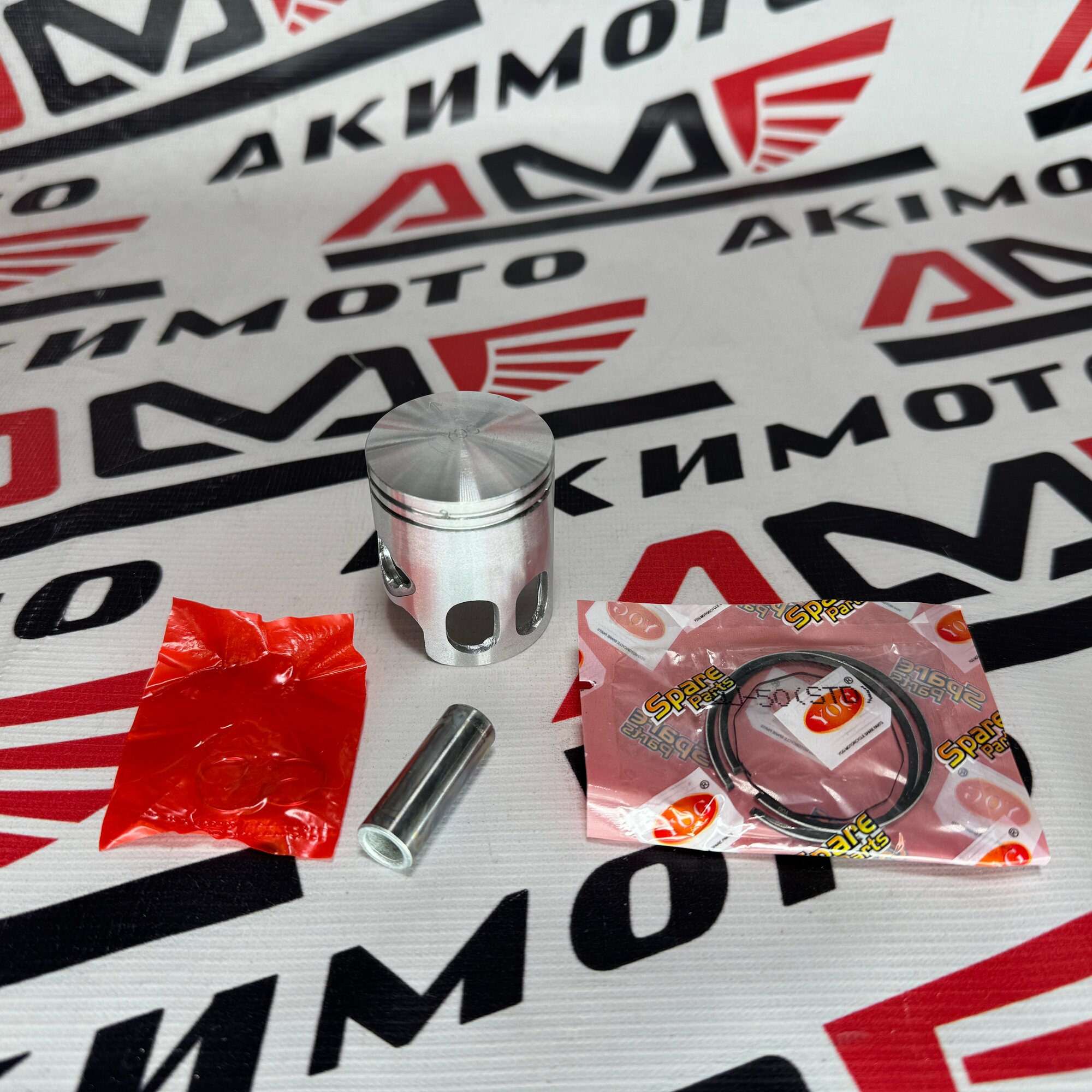 Поршень Yamaha Jog 1E40QMB 50см3, d-40 мм, p-12 мм YOG (12 ПАЛЕЦ)