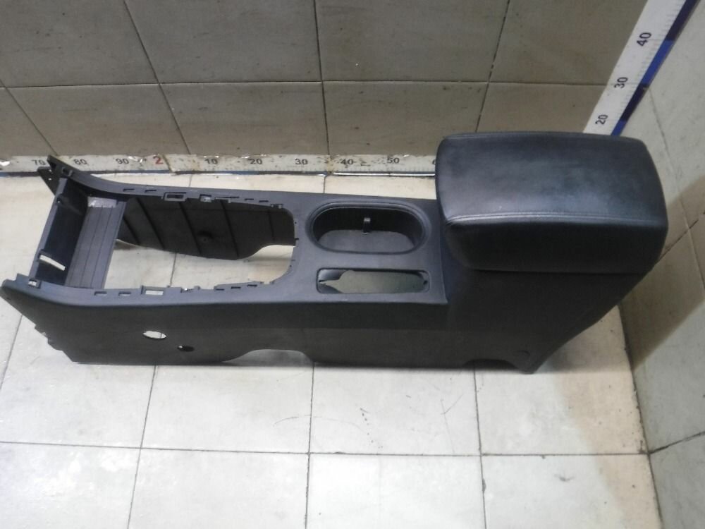 Подлокотник SsangYong Actyon II 7790034001LBA