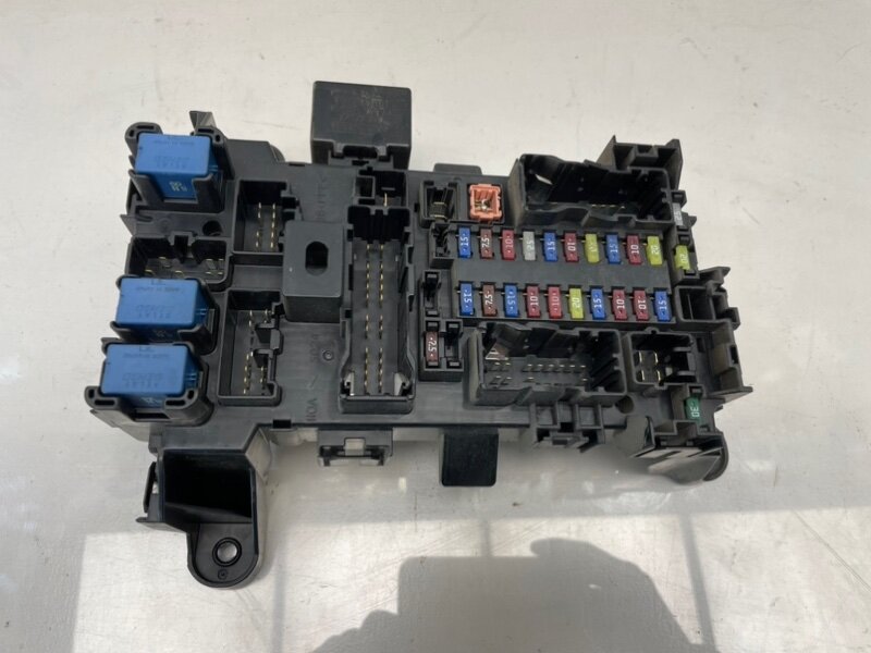 Б/У блок предохранителей, реле салона Suzuki Grand Vitara 2006 JT J20A 45992 SUZUKI арт. 3671064J00, 01496E18