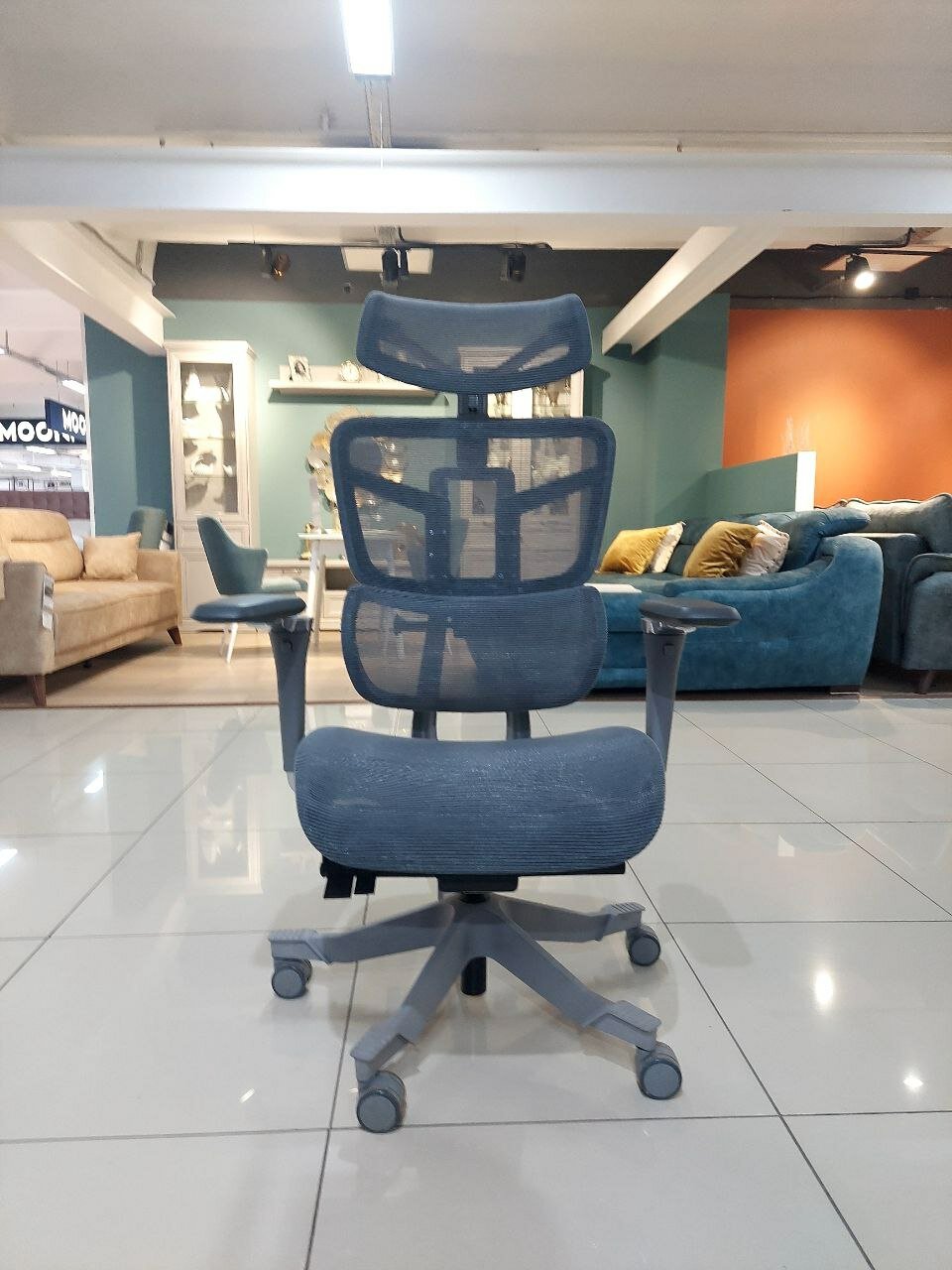 Офисное кресло Healthy Chair (серый) из шоурума