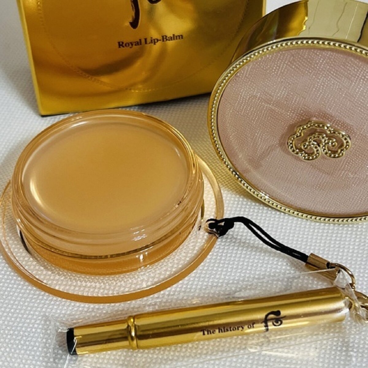 The History Ухаживающий бальзам для губ. (7гр) Royal Lip-Balm. Восстанавливающий нежную кожу губ.