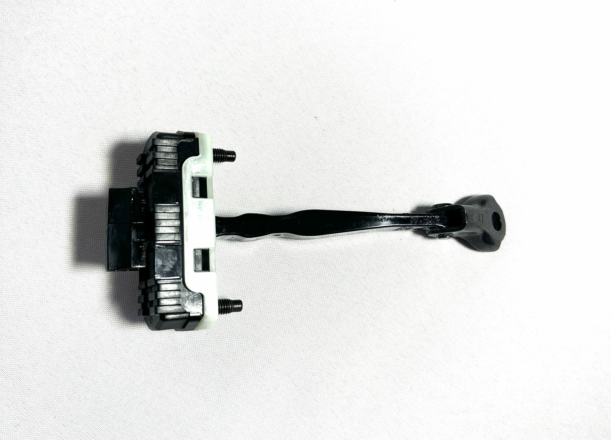 Оригинальный Ограничитель задней правой двери Kia K5 K 5 Киа К5 К 5 2020 2021 2022 2023 2024 2025 года