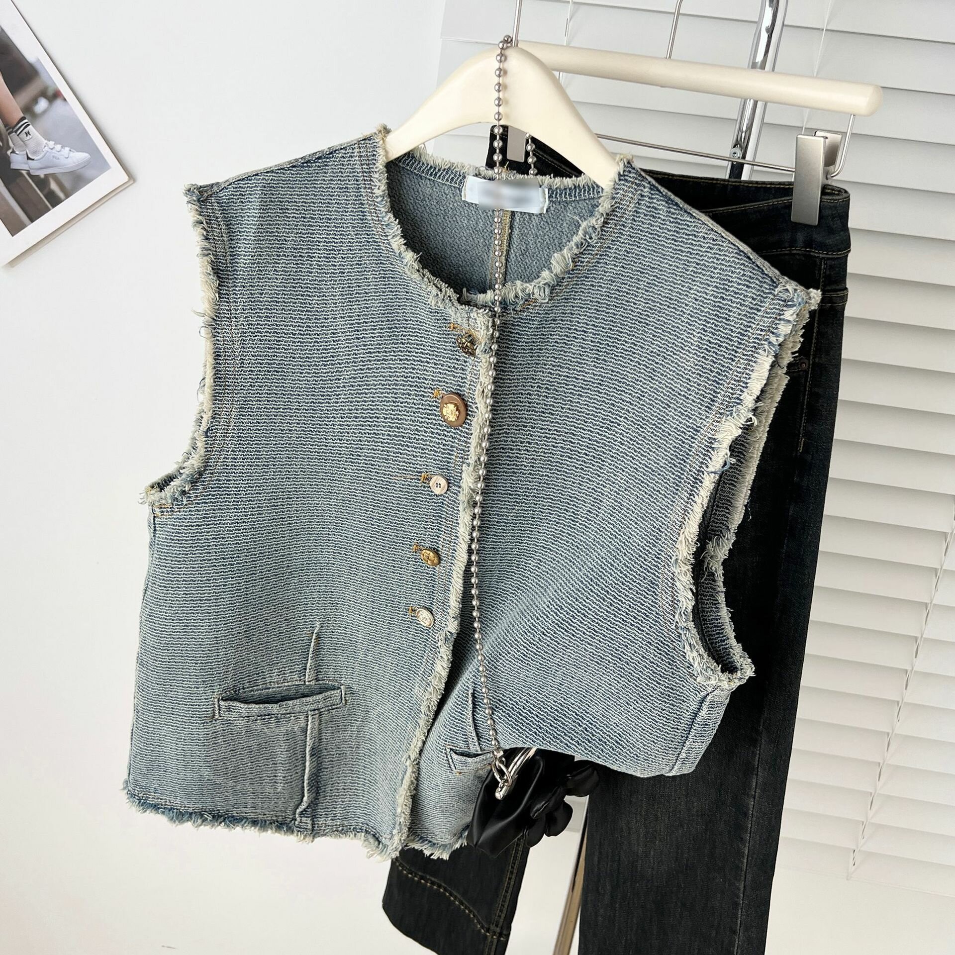 Жилет спортивный