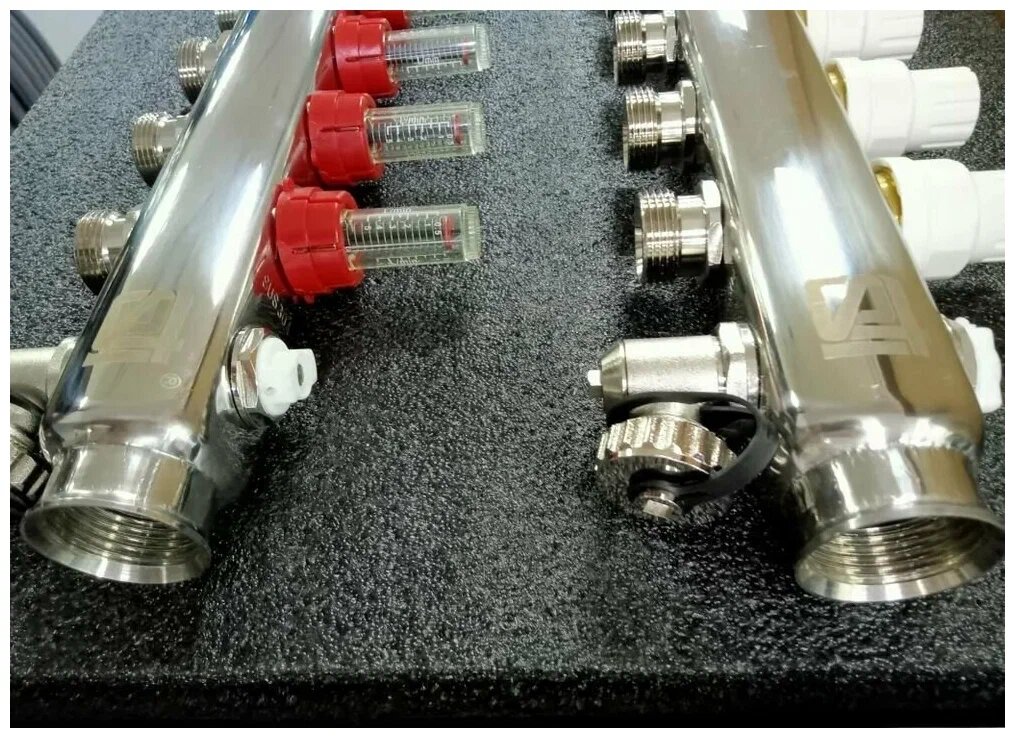 Коллекторная группа СМ8F STI в сборе из нержавеющей стали с расходомерами 1"х 8 выходами