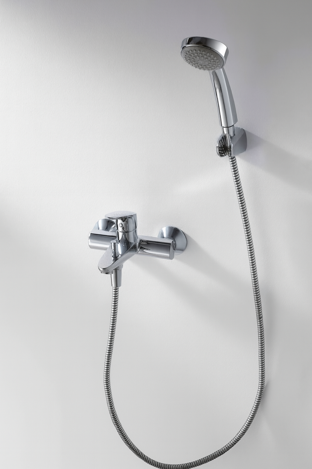 Смеситель для ванны Bravat "Drop" F64898C-B, с душевой лейкой, хром, 150 см