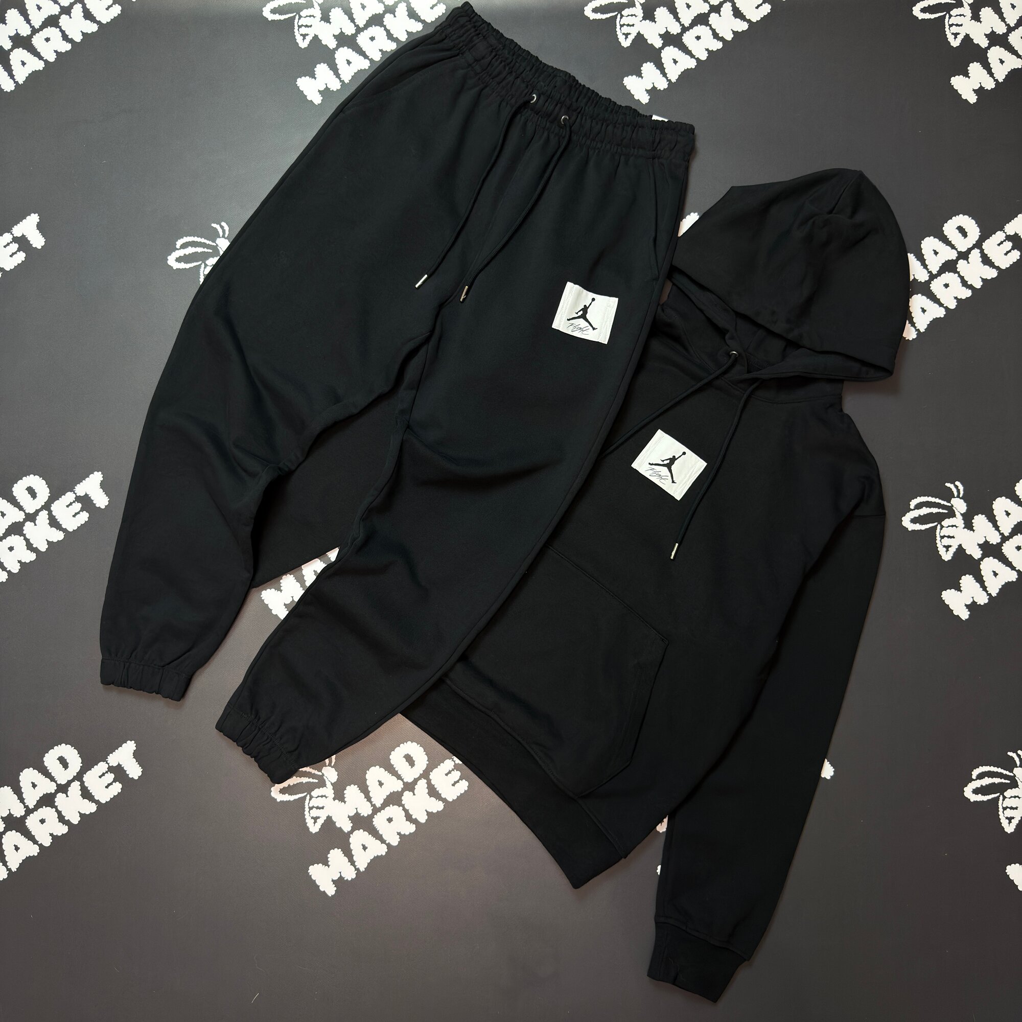 Костюм спортивный