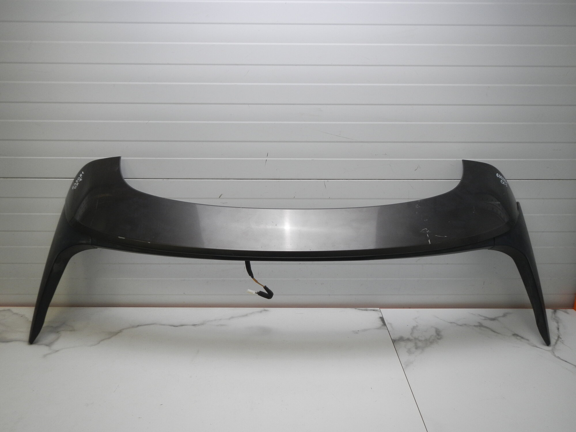 Б/У Спойлер (дефлектор) крышки багажника, Mazda (Мазда)-CX-5 (17-) MAZDA CX-5 (17-) Задиры, повреждено лкп. 632081 MAZDA...