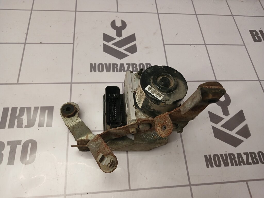 Блок ABS насос Renault Megane 3 09-16