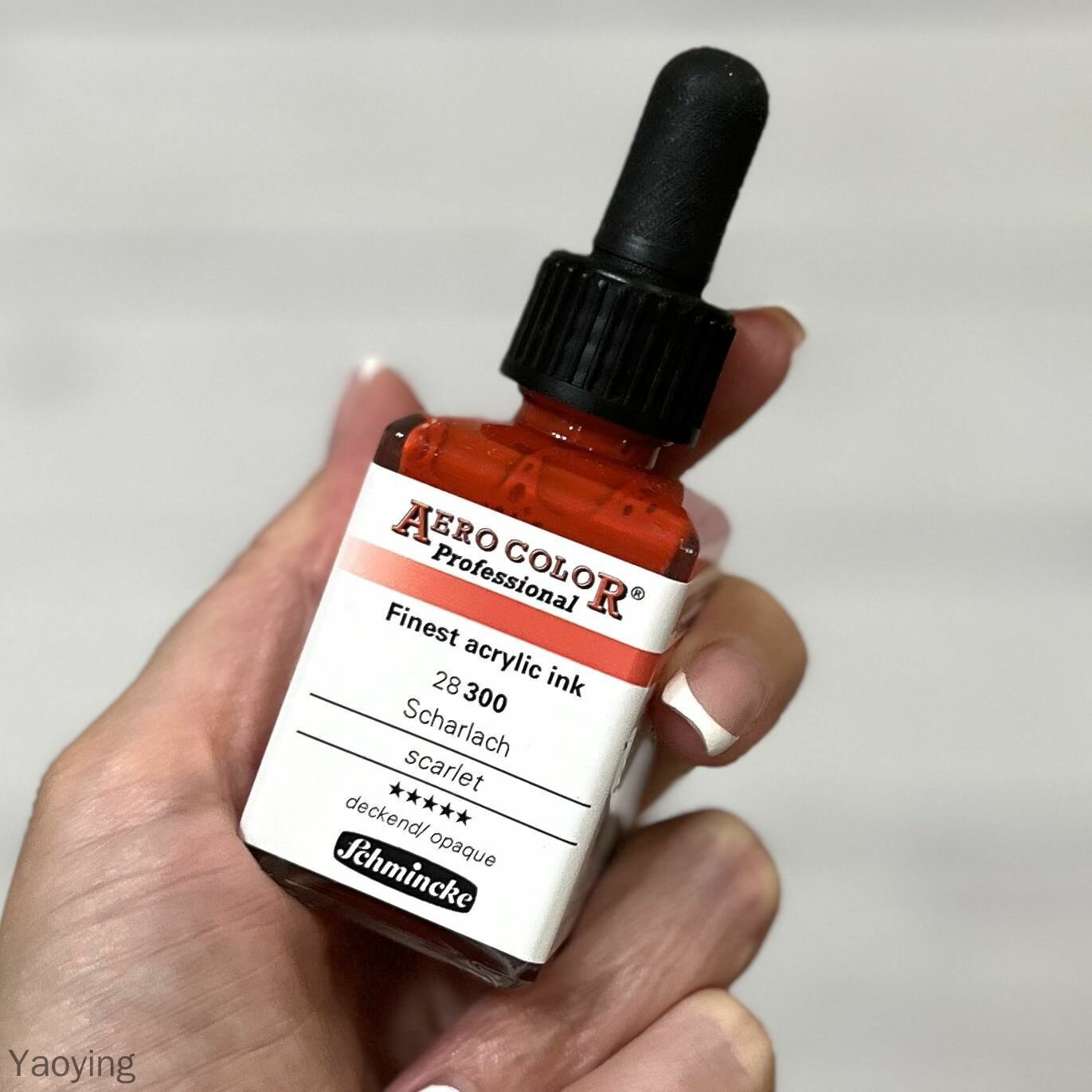 Краска для аэрографа, Schminke Aero Color Professional, акриловые чернила, 28 мл, №300 Scarlet, серия Standard Colors