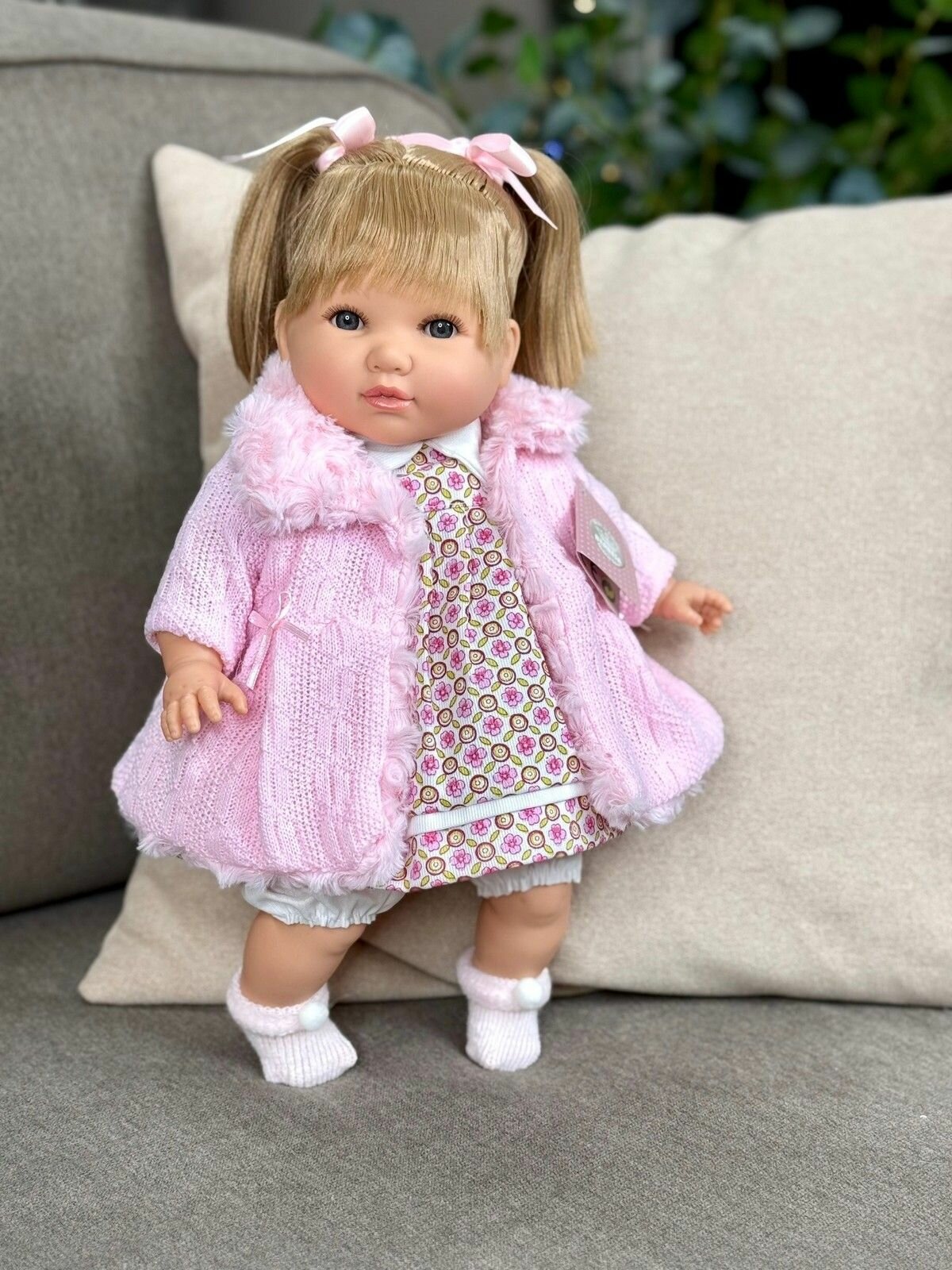 Кукла Berbesa мягконабивная 42см Sandra