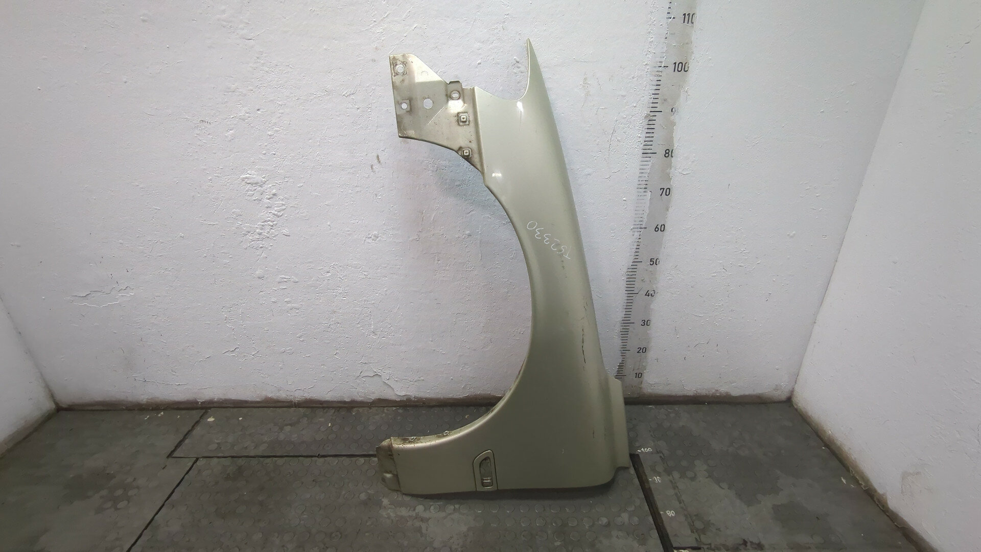 Крыло левое переднее Volvo S60 Б/У