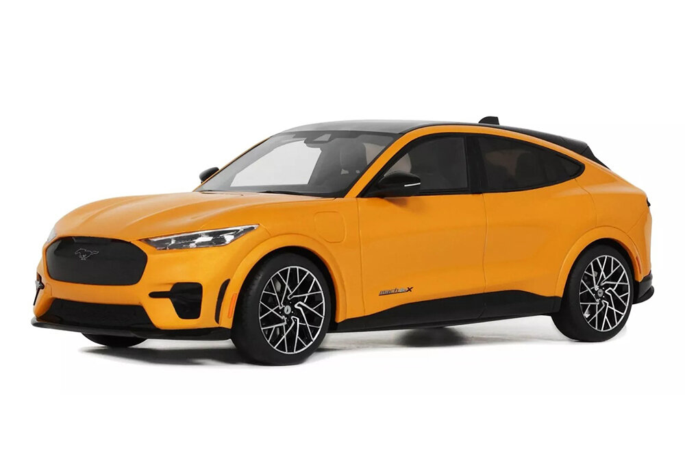 Модель коллекционная Otto Ford mustang mach-e gt 2021 orange
